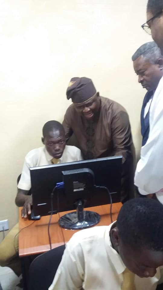 Senator Adeola Yayi Commissions ICT Centre At Opebi - P.M.EXPRESS