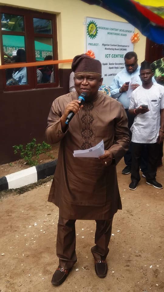 Senator Adeola Yayi Commissions ICT Centre At Opebi - P.M.EXPRESS