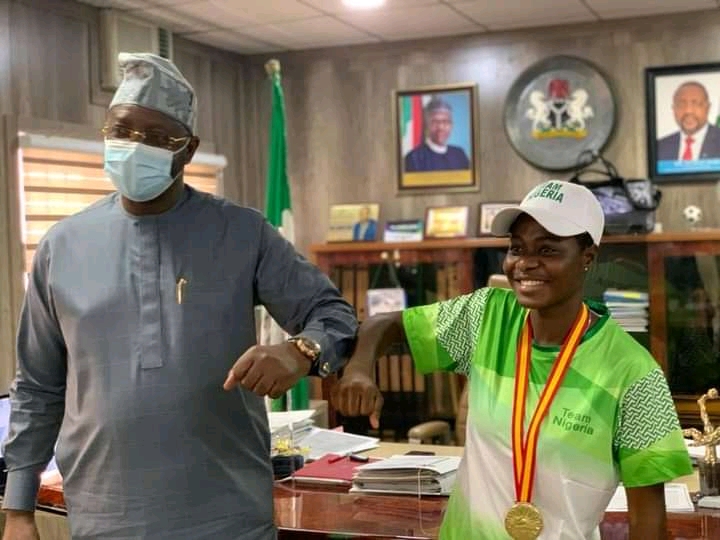 Sports Minister Receives 15-Year-Old Eniola, Spanish Para-Badminton ...