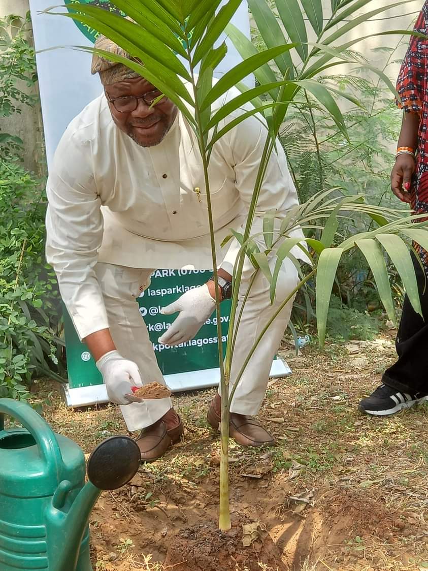 LASPARK Commemorates Birthdays Of 9 Permanent Secretaries With Tree ...