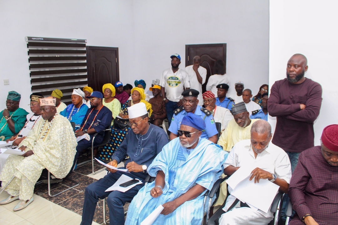 Hon Segun Odunmbaku Presents Ojodu LCDA's 2023 Budget Of Sustainable ...